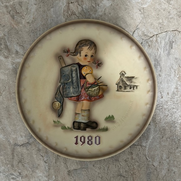 MJ Hummel | Other | 98 Mj Hummel Collectors Plate | Poshmark